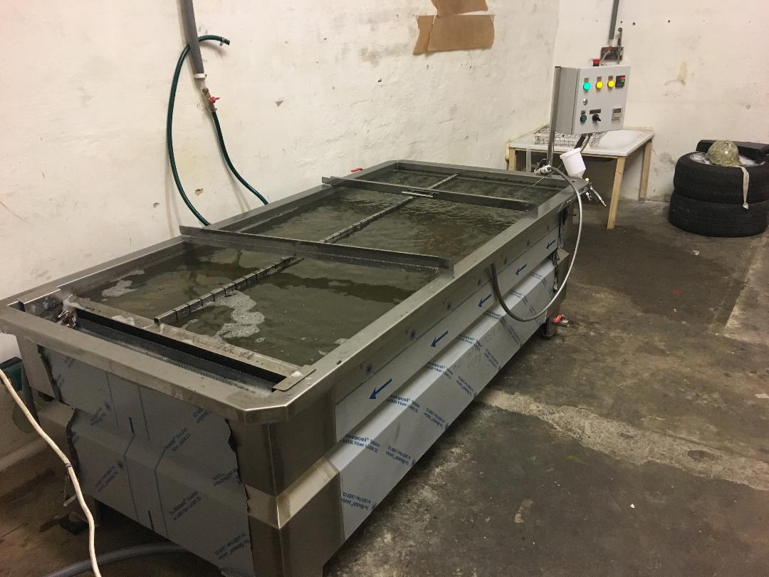 **SOLD**USED full size Hydrographics tank with rinser - AquaGraphix ...